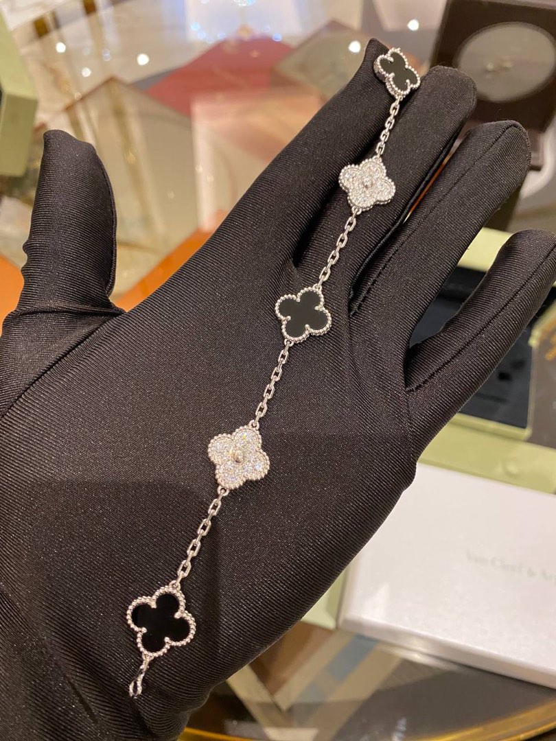 (BRAND NEW) 2024 VCA VAN CLEEF & ARPELS VINTAGE ALHAMBRA BRACELET 5 ...