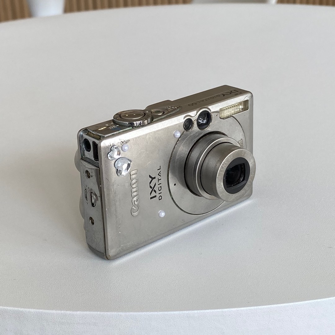 Canon Ixy 60 digicam/digital camera, Photography, Cameras on Carousell