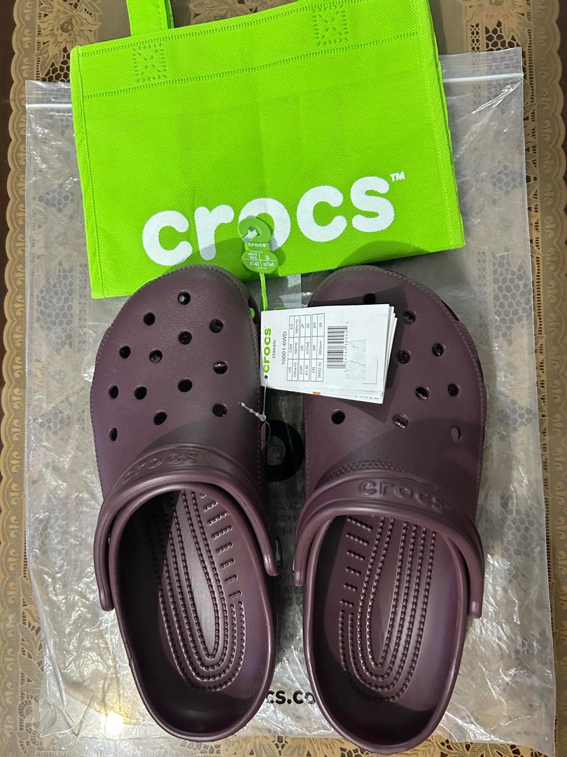 CROCS DARK CHOCO ORIGINAL SIZE M8/W10, Men's Fashion, Footwear ...