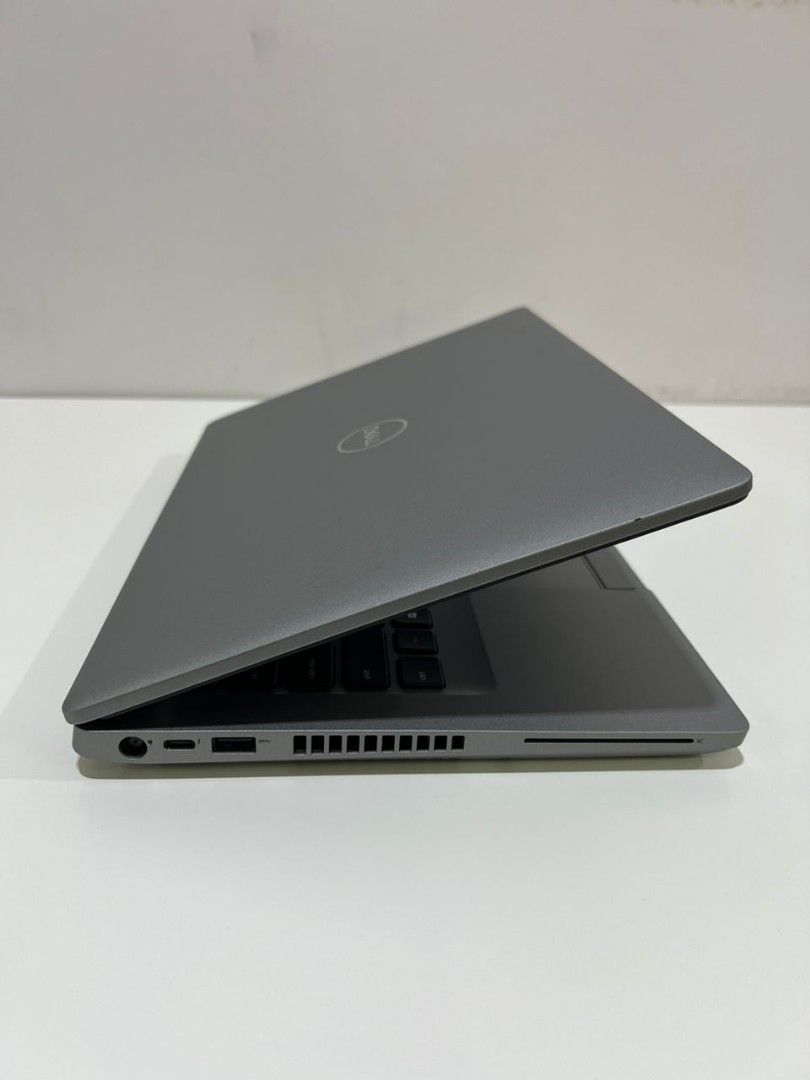 DELL LATITUDE DISPLAY UNIT LIMITED STOCK, Computers & Tech, Laptops ...