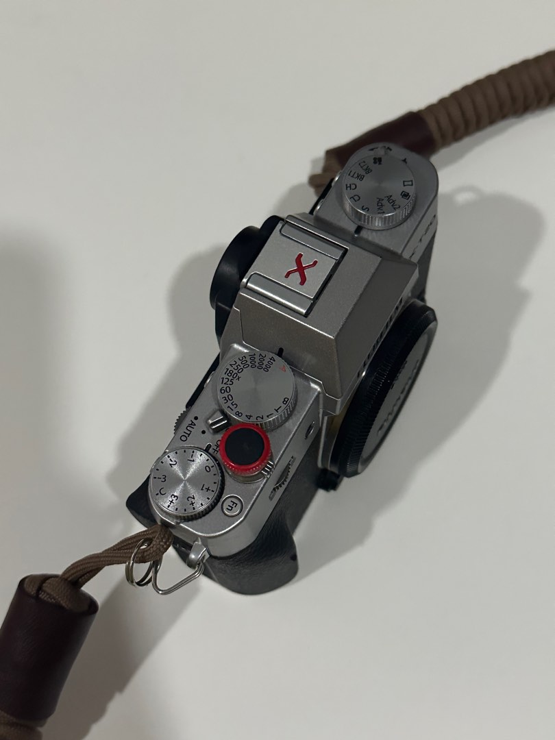 Fujifilm XT20 body & kitlens, Photography, Cameras on Carousell