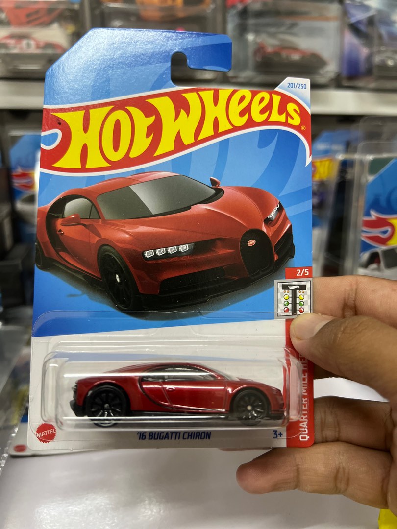 Hotwheels mainline (16 bugatti chiron), Hobbies & Toys, Toys & Games on Carousell