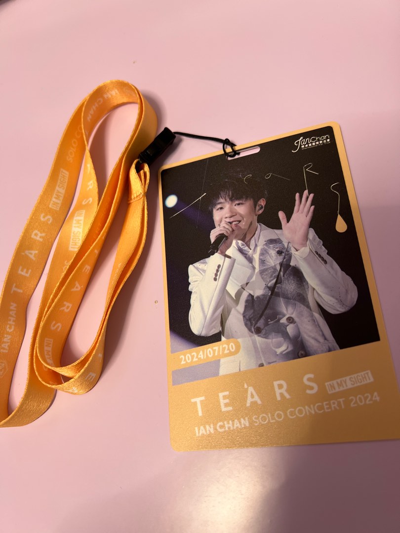 Ian solo concert 20/7 FC牌, 其他, 其他 - Carousell