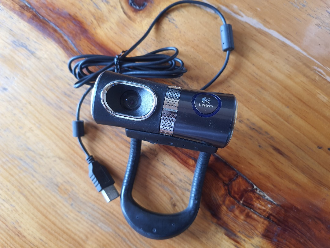 Logitech Webcam QuickCam Ultra Vision Webcam V-UBH44 for PC and Mac ...