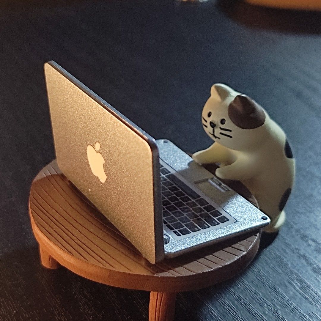 Miniature cat figure, Hobbies & Toys, Toys & Games on Carousell