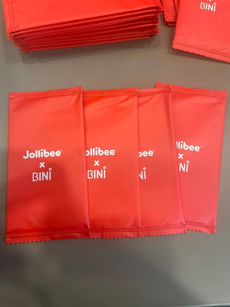 OFFICIAL JolliBINI Photocards Jollibee x BINI PC, Hobbies & Toys ...