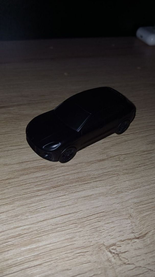 Orignal Porsche Cayenne Macan Turbo 1:43 Paper weight (Black Limited ...