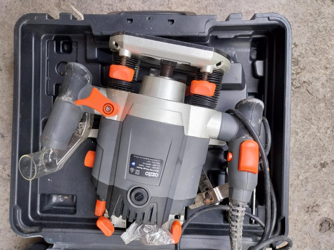 Ozito Plunge Router, Commercial & Industrial, Construction Tools ...