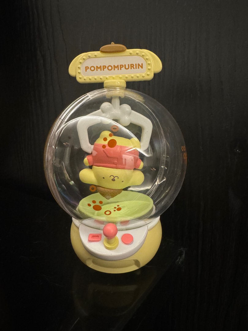 Pompompurin popmart claw machine, Hobbies & Toys, Toys & Games on Carousell