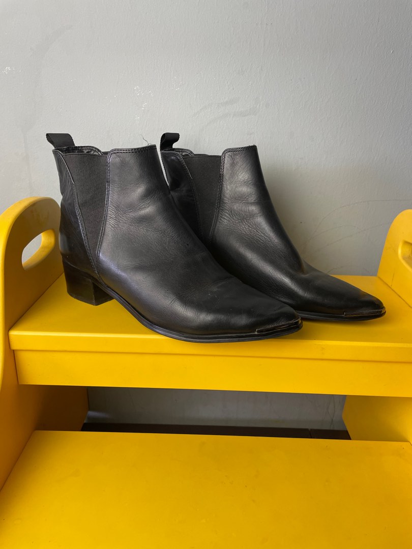 Preloved Seed Leather Boots, Women's Fashion, Footwear, Boots on Carousell