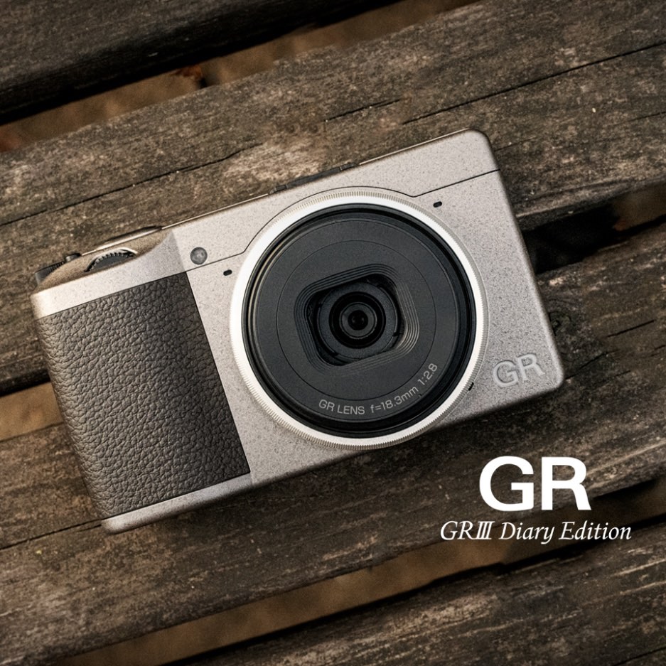 RICOH GR iii Diary edition (Brand new), Photography, Cameras on Carousell