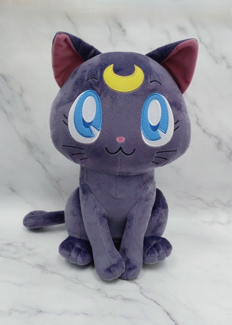 Sailor moon popcorn bucket with peluche luna version, Hobbies & Toys ...