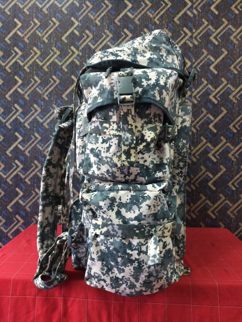 Singapore navy backpack RSN, Men's Fashion, Bags, Backpacks on Carousell