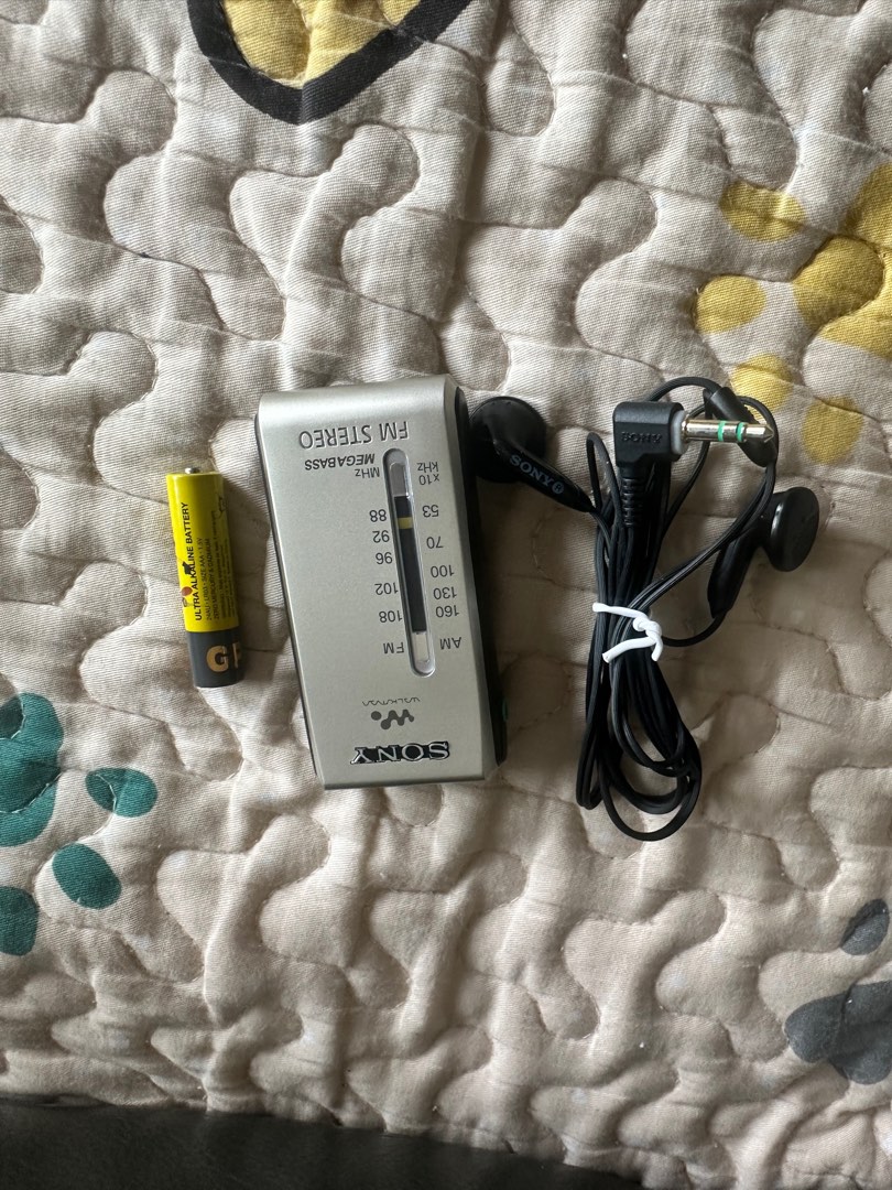 SONY SRF-S84, 音響器材, 可攜式音響設備 - Carousell