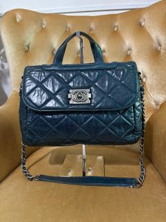 Vintage Hardy Amies London shoulder bag handbag, Luxury, Bags & Wallets ...