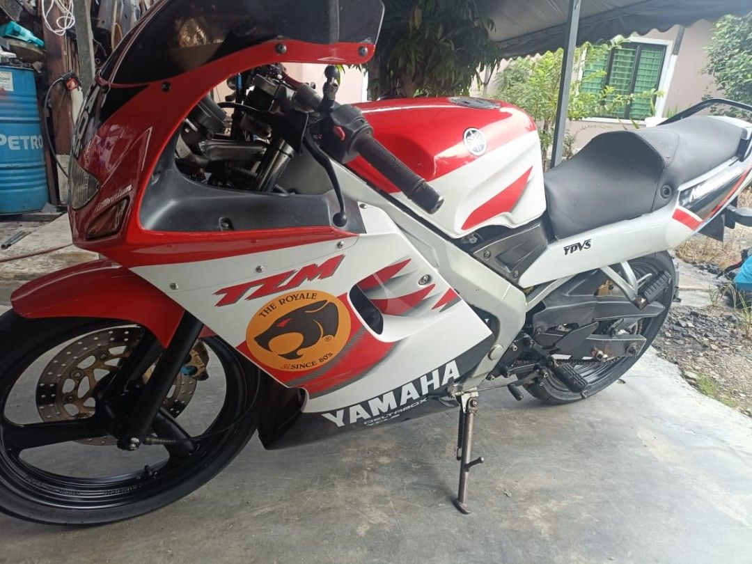 Yamaha Tzm millennium special edition 2000, Motorbikes on Carousell