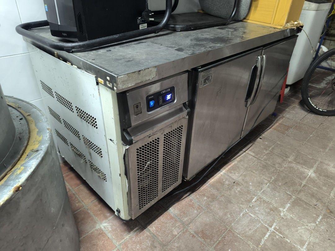 5 Feet MS Chiller Stainless steel Counter top 2 door commercial, TV ...