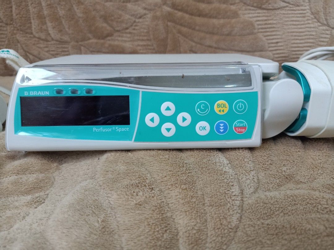 B BRAUN Perfusor Space Syringe Pump, Health & Nutrition, Health ...