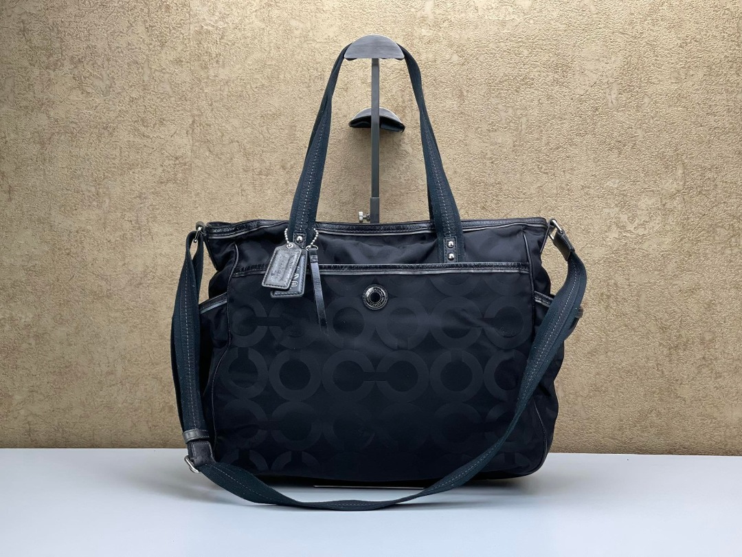 COACH 16975 DIAPER BAG, Luxury, Bags & Wallets on Carousell