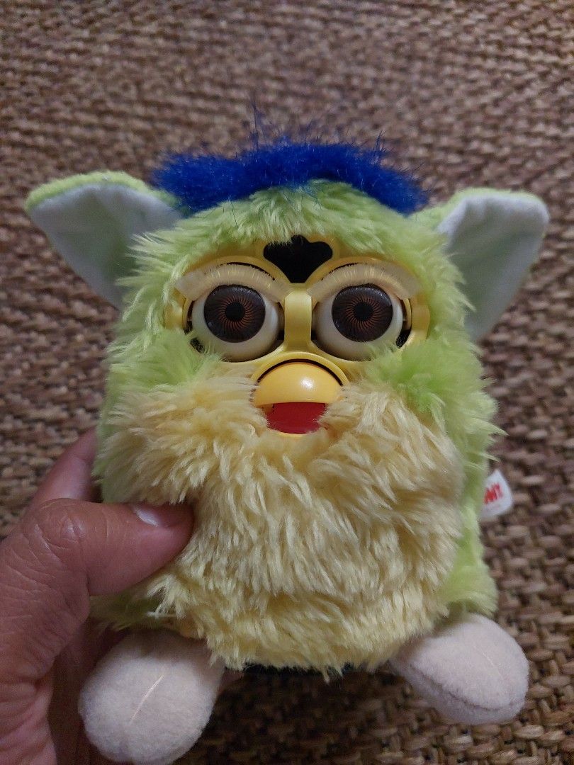 Furby tomy 1999, Hobbies & Toys, Toys & Games on Carousell