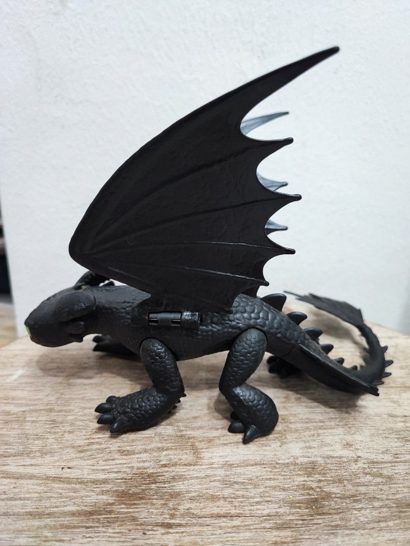 How To Train Your Dragon Night Fury Figure, Hobbies & Toys, Toys ...