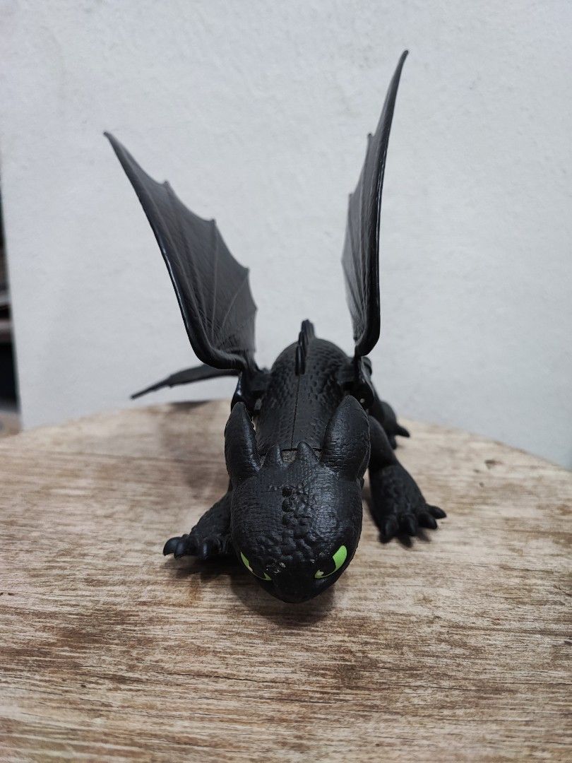 How To Train Your Dragon Night Fury Figure, Hobbies & Toys, Toys ...