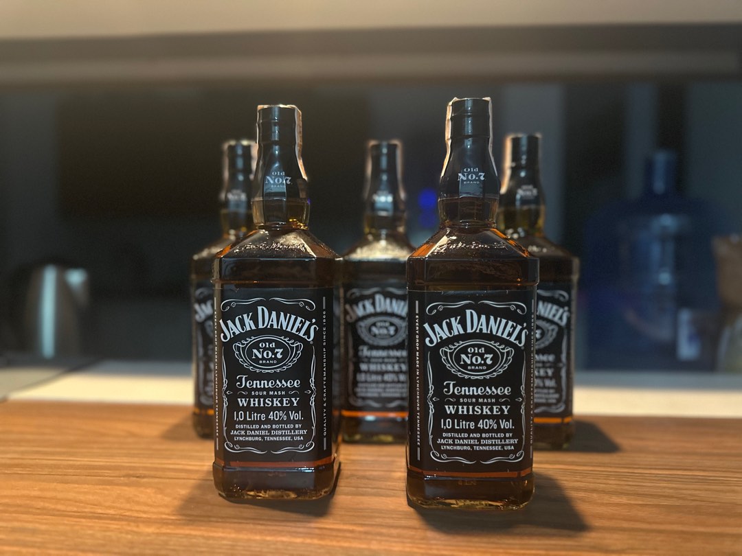 Jack Daniel's, Black Label, Food & Drinks, Beverages on Carousell