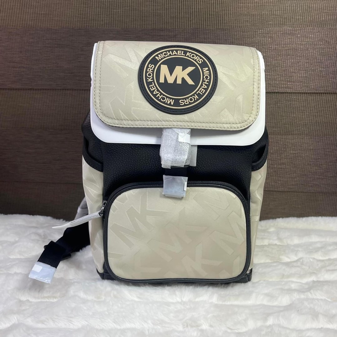 Kent Body bag, Luxury, Bags & Wallets on Carousell