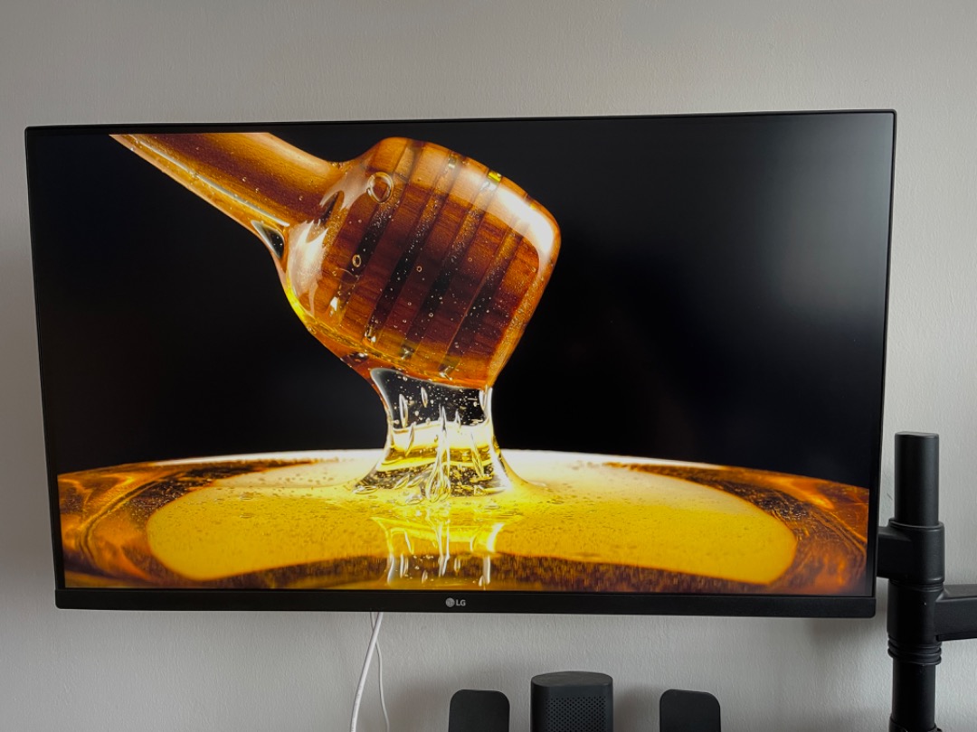 LG 32-inch UHD 4K LED Monitor (32UN650), Computers & Tech, Parts ...