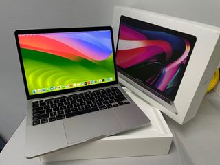COMPLETE SET WITH BOX Apple Macbook M1, 8GB RAM and 256 SSD ...