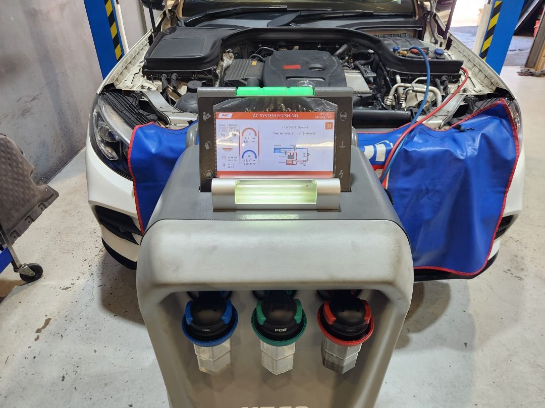 Mercedes GLC250 Coupe Change OEM Air-Con Compressor, Change O-ring ...