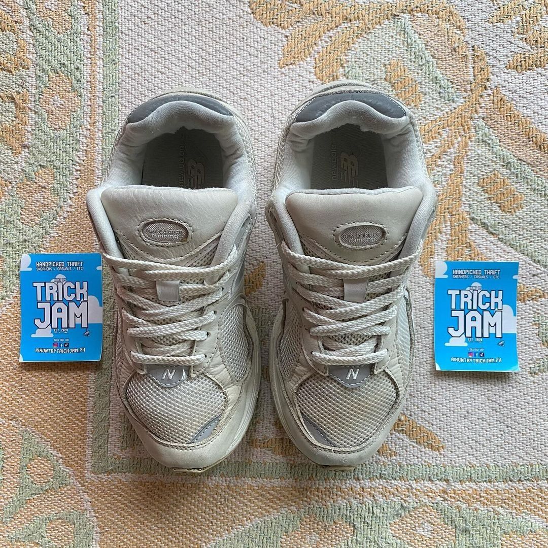 NEW BALANCE 2002R LINEN FOG SEA SALT, Women's Fashion, Footwear ...