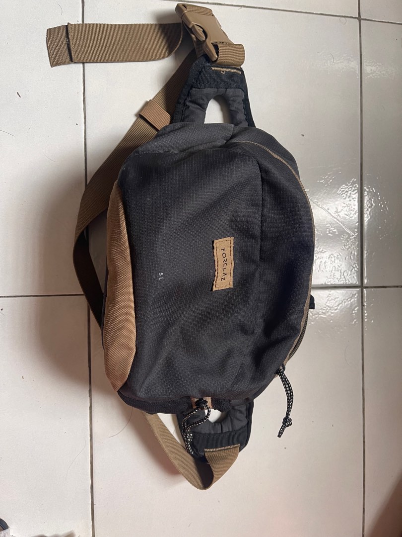 Pouchbag decathlon forclaz, Men's Fashion, Bags, Sling Bags on Carousell