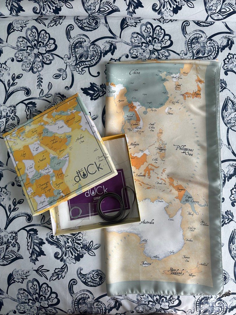 The World Map dUCk in Yellow, Women's Fashion, Muslimah Fashion, Hijabs ...