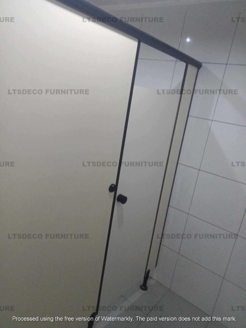 TOILET PARTITION MODULAR CUBICLE OFFICE FURNITURES, Furniture & Home ...