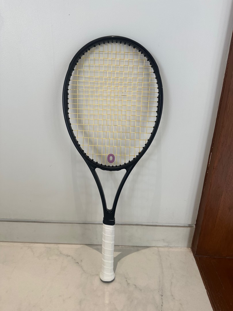 Wilson Pro Staff 97 V14 Noir (Limited Edition), Sports Equipment ...