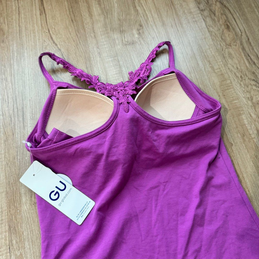 GU bra top (Both for RM15), Women's Fashion, Tops, Sleeveless on Carousell