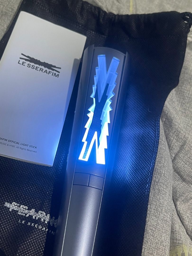 LE SSERAFIM Lightstick, Hobbies & Toys, Toys & Games on Carousell