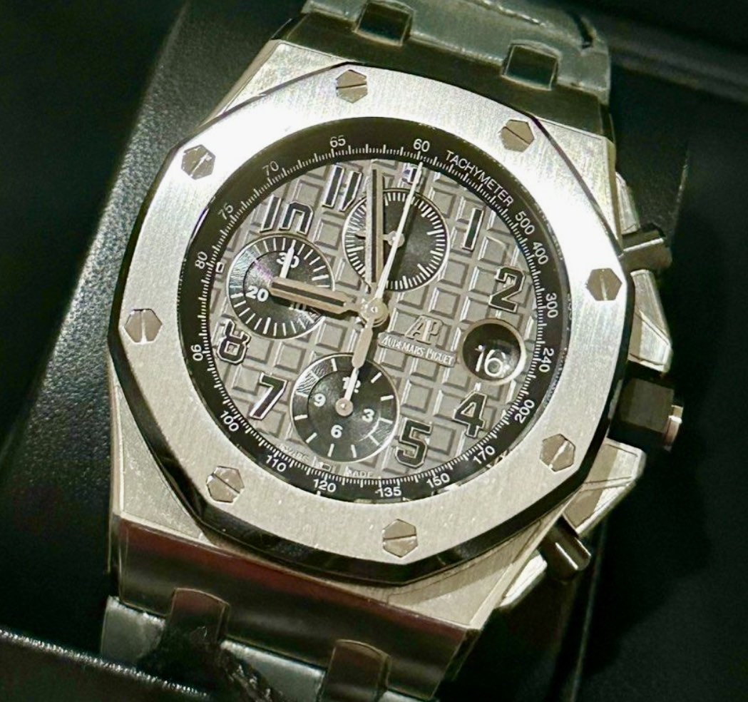 LNIB Audemars Piguet Royal Oak Offshore 42MM AP ROO Elephant 26470ST ...