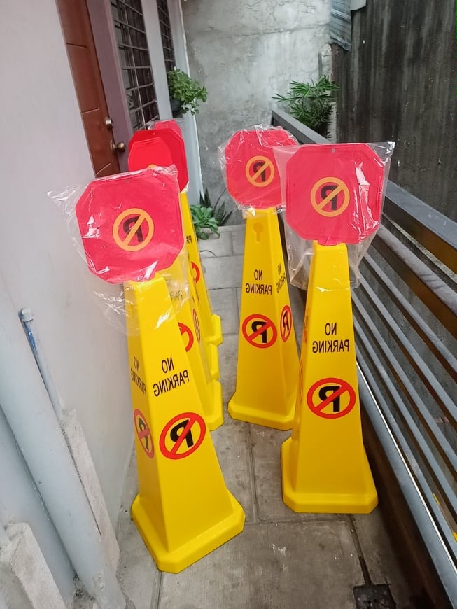 NO PARKING STAND Polypropylene Plastic (PP), Commercial & Industrial ...