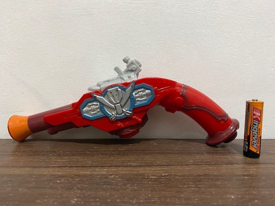 Power Rangers Super MegaForce Red Pirate Ranger & Blaster, Hobbies ...