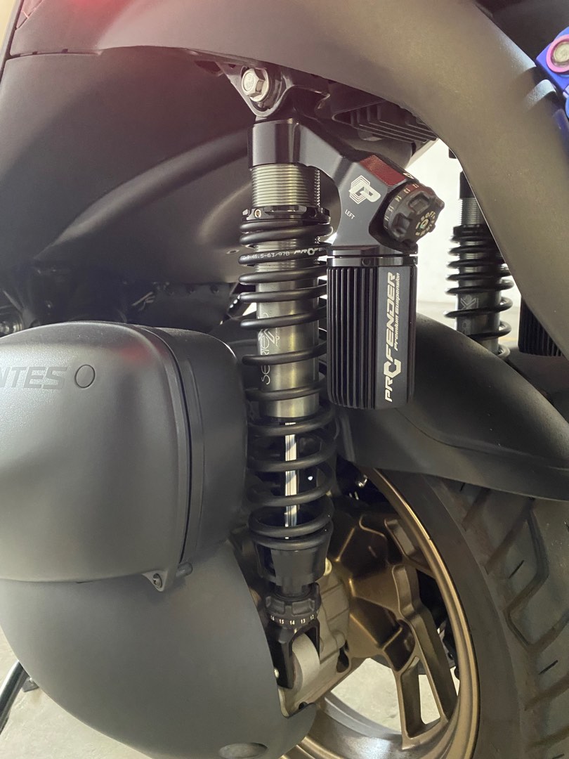 Profender X-Series absorber Honda Forza 250, Auto Accessories on Carousell