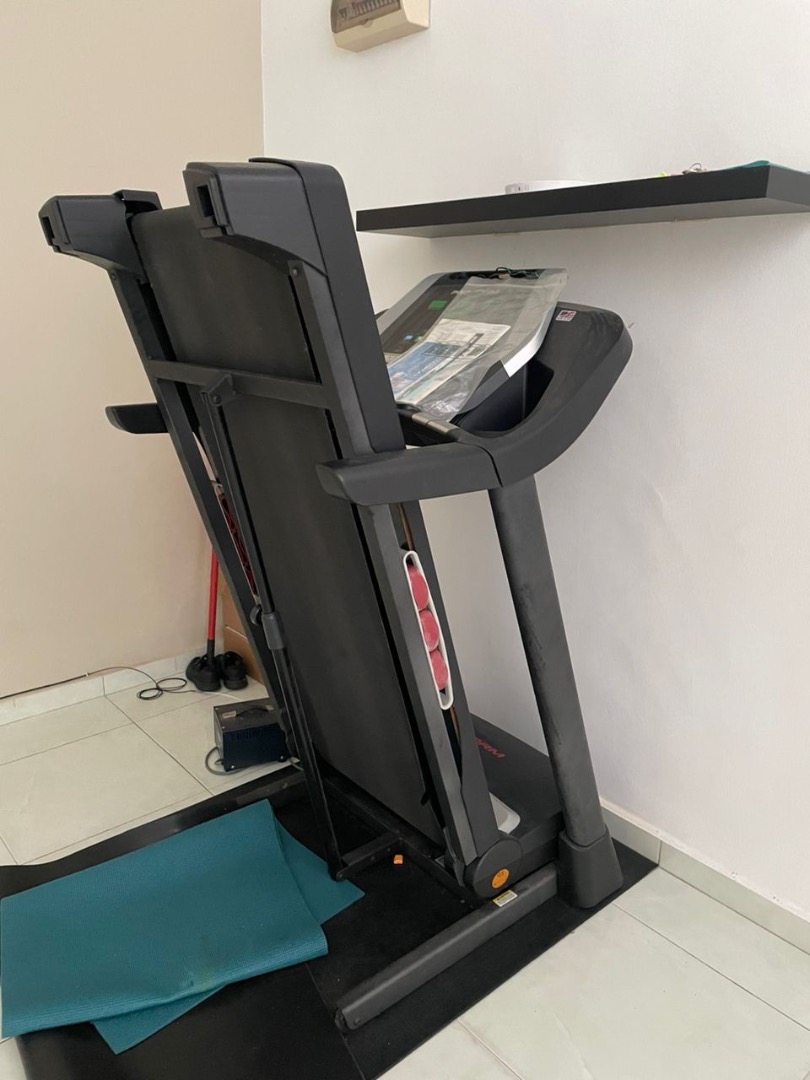 PROFORM 615T Treadmill, Sports Equipment, Exercise & Fitness, Cardio ...