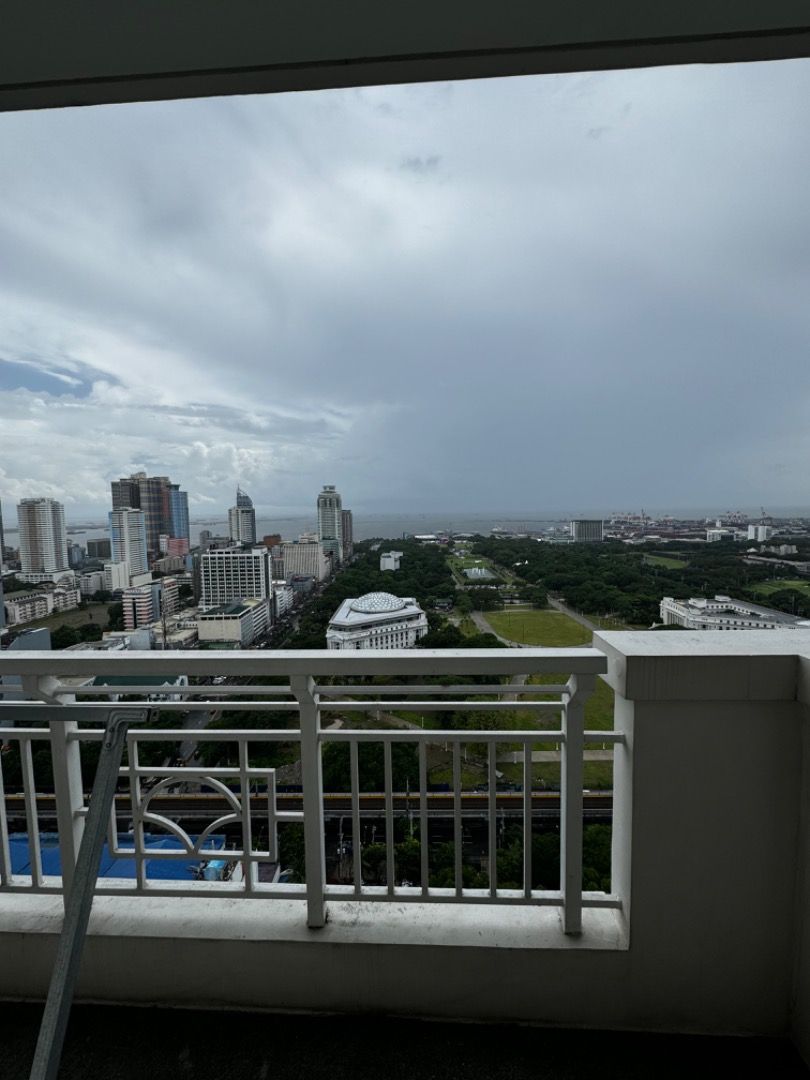 Torre de manila 2br facing manila bay, Property, For Sale, Apartments ...