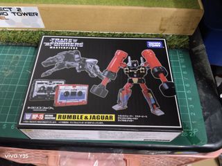 Transformers mp-15/16-E cassettbot vs cassettron mp15/16E, Hobbies ...