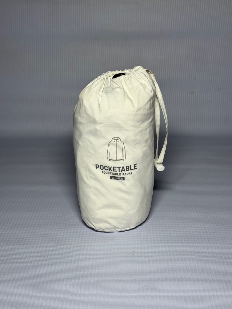 Uniqlo pocketable parka jacket for WOMEN - White, Women's Fashion ...