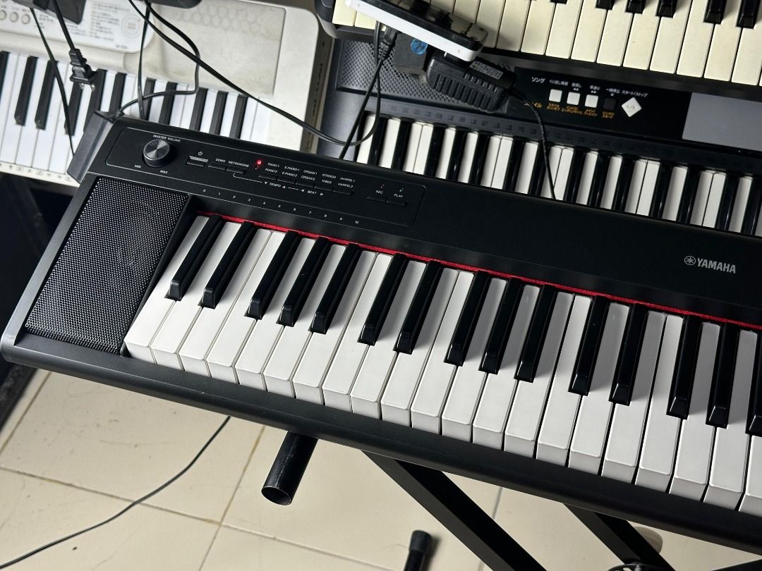 Yamaha Piaggero NP-12 Digital Keyboard Piano Organ 61 Graded Touch ...