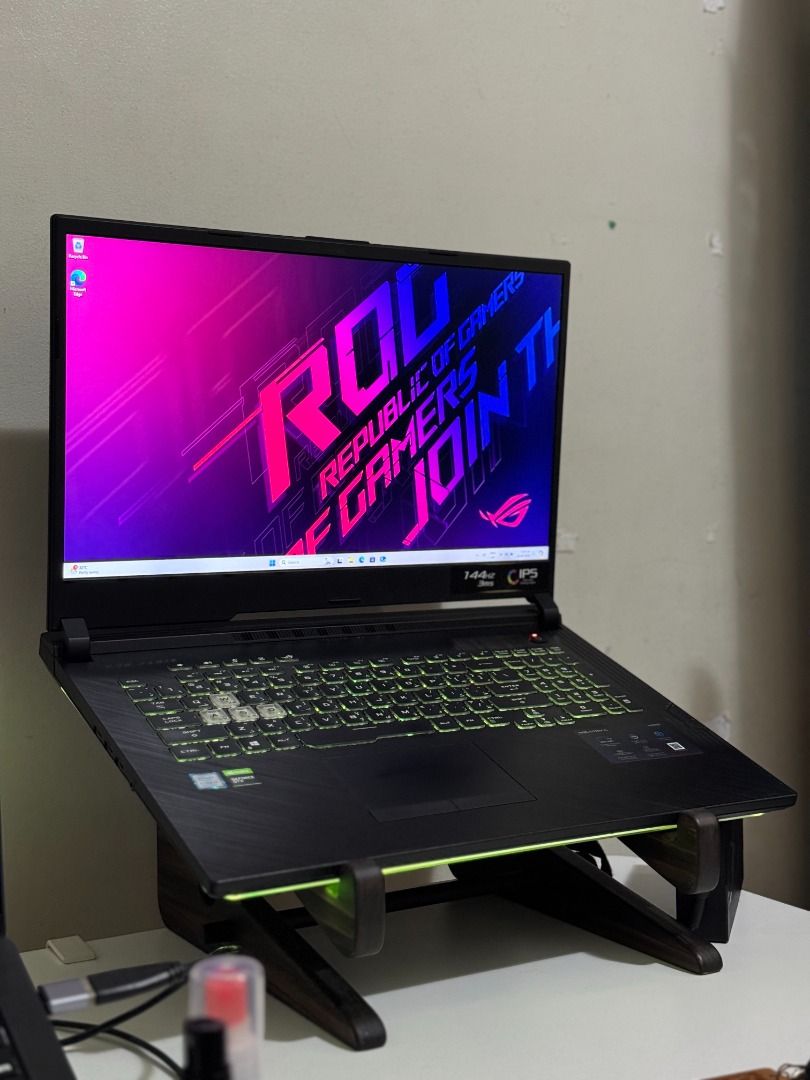 ASUS ROG Strix G | English/Arabic Keyboard | Windows 11, Computers ...