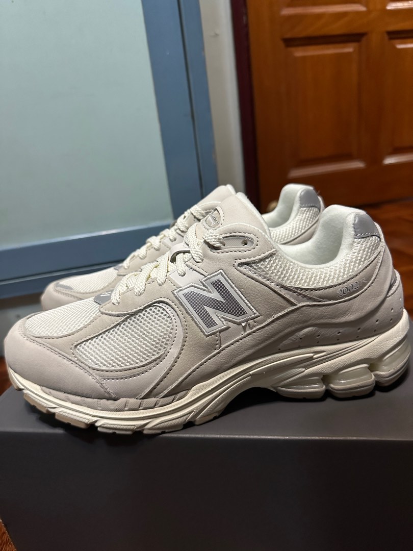 Brand new authentic New Balance 2002r, Men's Fashion, Footwear ...