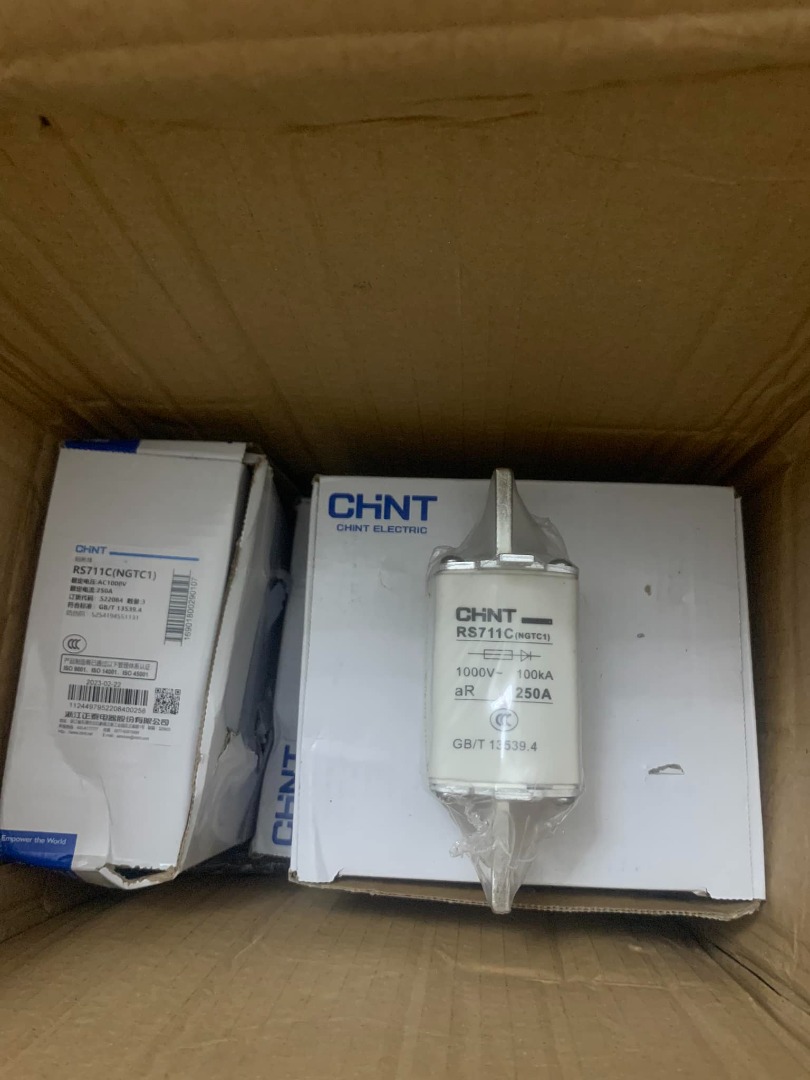 CHINT RS711C Fuse, Commercial & Industrial, Construction Tools ...